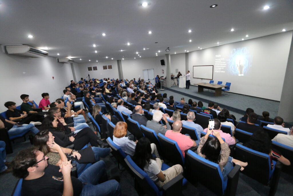 Unimar lança primeiro bacharelado em Inteligência Artificial do estado ...